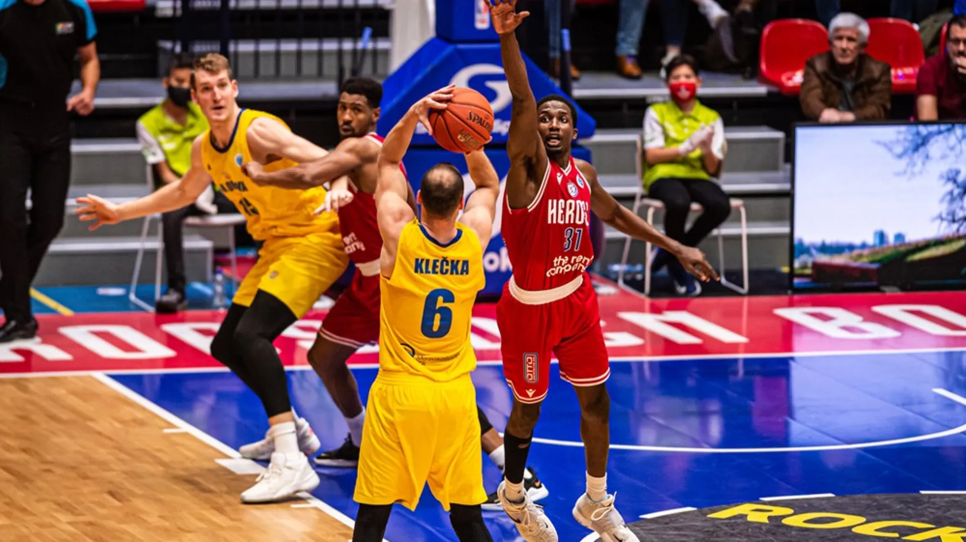 Opava podlehla Benfice a v Eurocupu skončila poslední — ČT sport ...