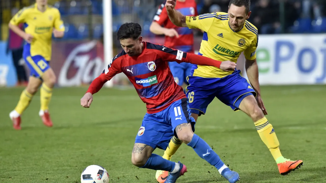 Zlín prováhal možnost podruhé porazit Plzeň, Viktoria jen se štěstím ...