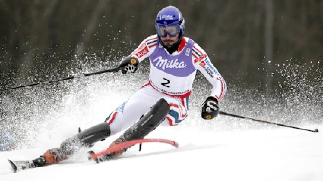 Slalomovým mistrem je Grange, Trejbal 16. — ČT sport — Česká televize