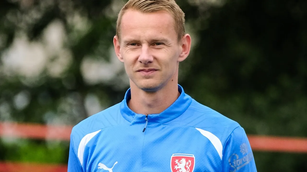 Chramosta se může stát nejstarším debutantem v samostatné historii, v ...