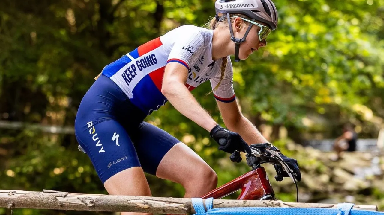 Horská kola: SP Jongpchjong – short track žen — ČT sport — Česká televize