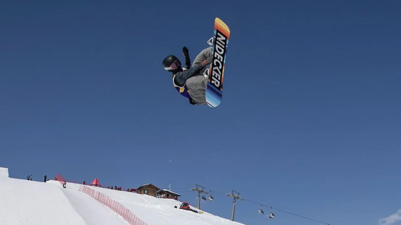 Snowboarding: slopestyle – kvalifikace mužů — ČT sport — Česká televize