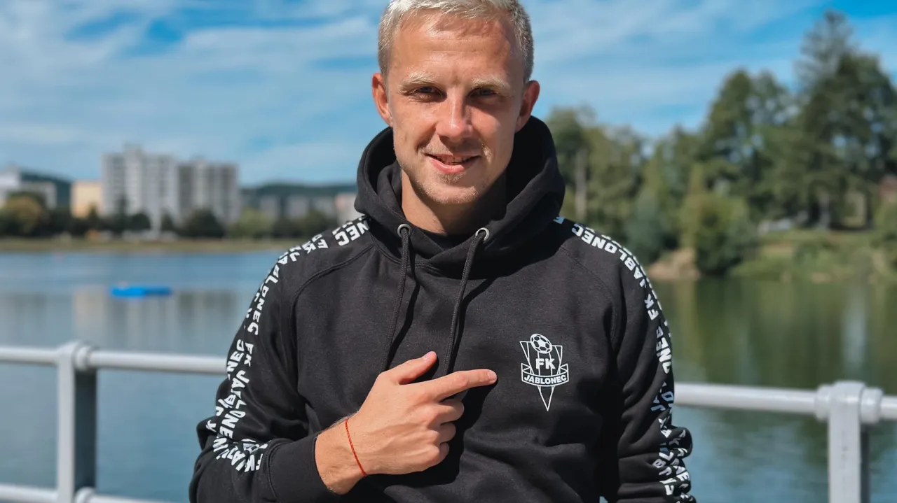Zorvan vyplní místo po Beranovi. Posiluje i Dukla s Libercem — ČT sport ...