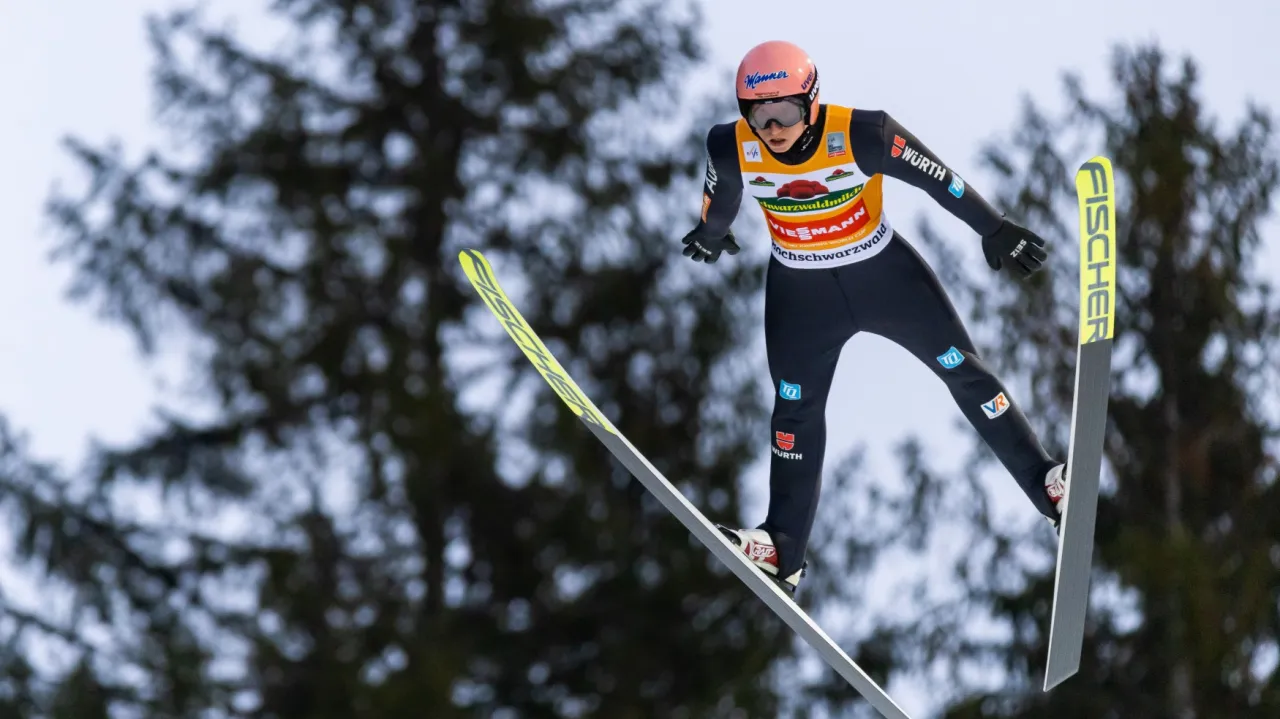 V Titisee-Neustadtu opět vládl Geiger, Koudelka poprvé bodoval — ČT ...