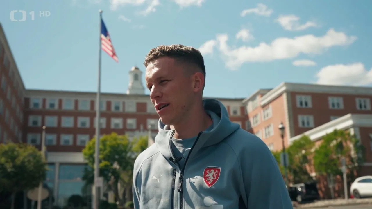 Čeští fotbalisté dorazili do New Yorku — ČT sport — Česká televize