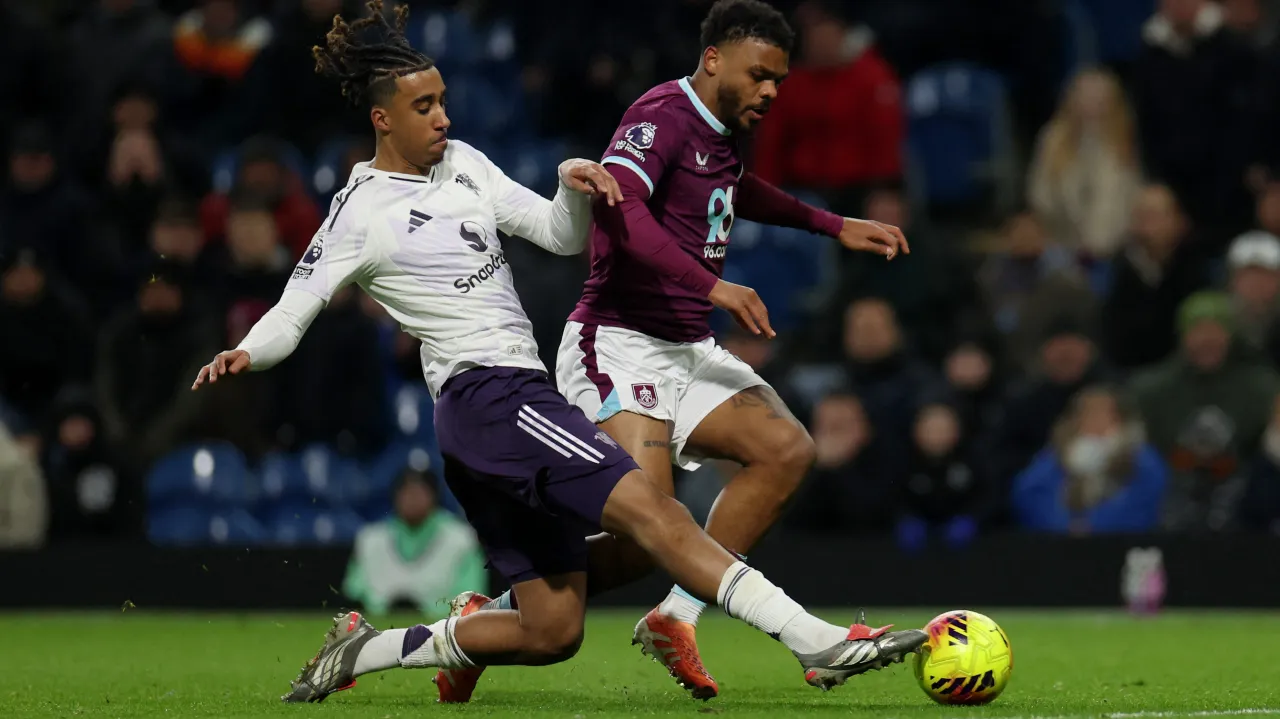 City i United remizovali už potřetí za sebou. Výhry se nedočkala ani ...