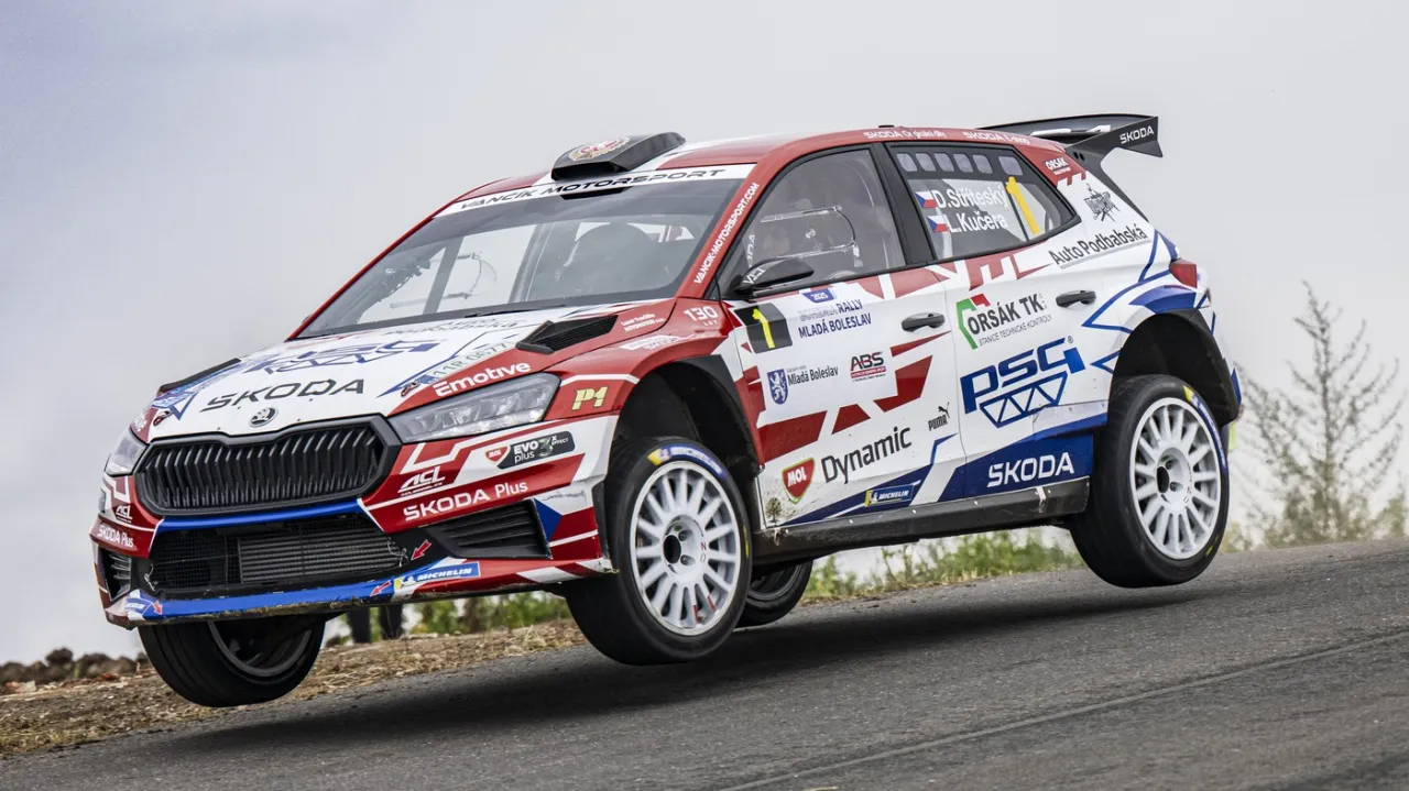 První etapu Rally Bohemia zvládl nejlépe Wagner s Ostlenderovou — ČT ...