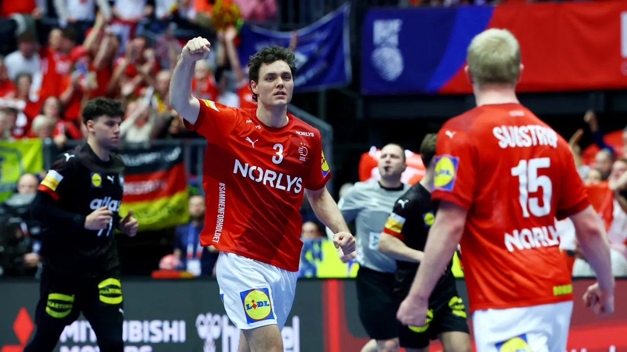 Precizní a rychlé kombinace Dánů z ruky do ruky — ČT sport — Česká televize